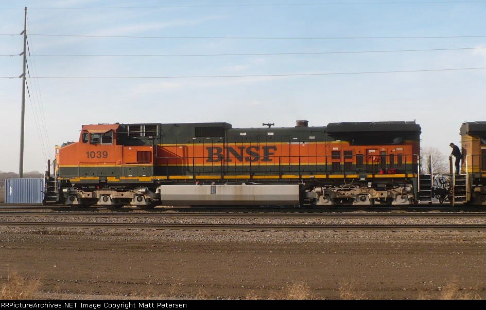 BNSF 1039